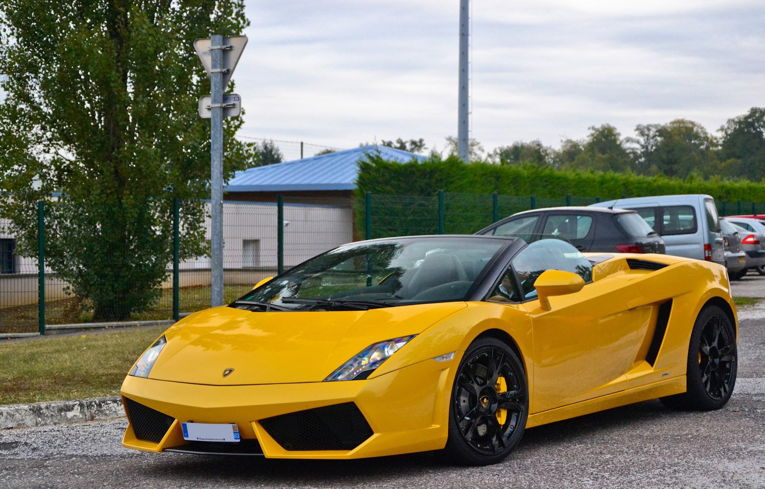 Lamborghini Gallardo technical specifications and fuel economy